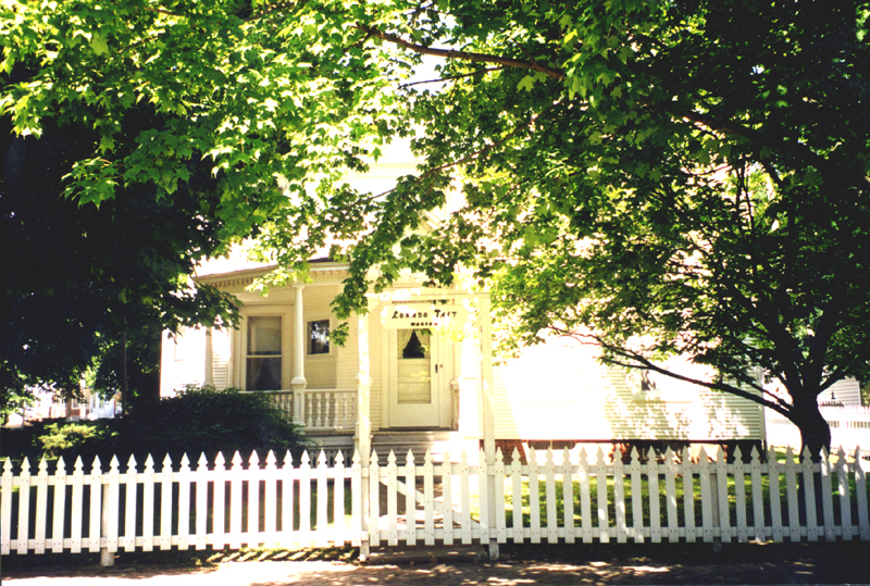 The Fountain of the Great Lakes | EEK WI
